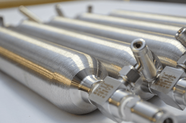 Why a Gas Sampling Bomb for Hydrogen Should Come From a Local Vendor
