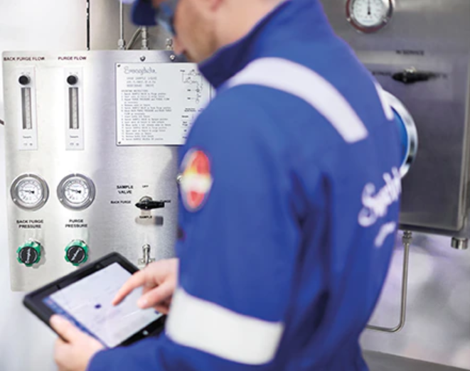 Why a Gas Sampling Bomb for Hydrogen Should Come From a Local Vendor